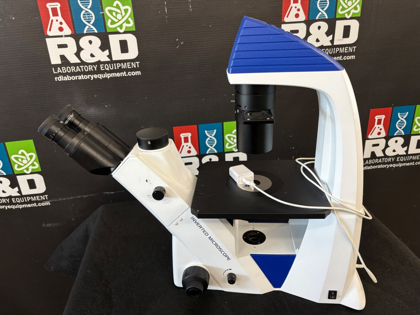 Fisherbrand Inverted Research Microscope, With 3 Objectives, Looks & W